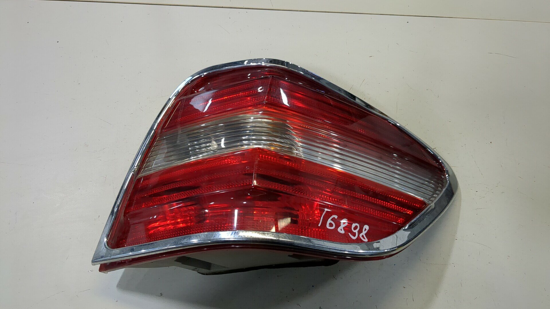 Фонарь (задний) правый Mercedes ML W164 Б/У