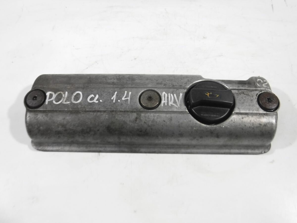 Крышка головки блока (клапанная) Volkswagen Polo III (1994—2002) 030103475Q