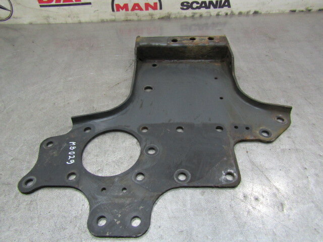 Кронштейн усилителя бампера левый Mercedes Actros