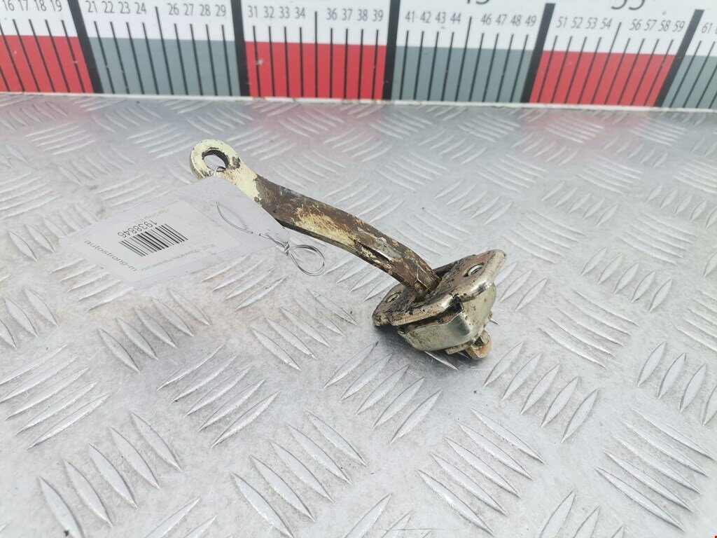 Ограничитель открывания двери задней Opel Omega B 90494807 арт. 1938846