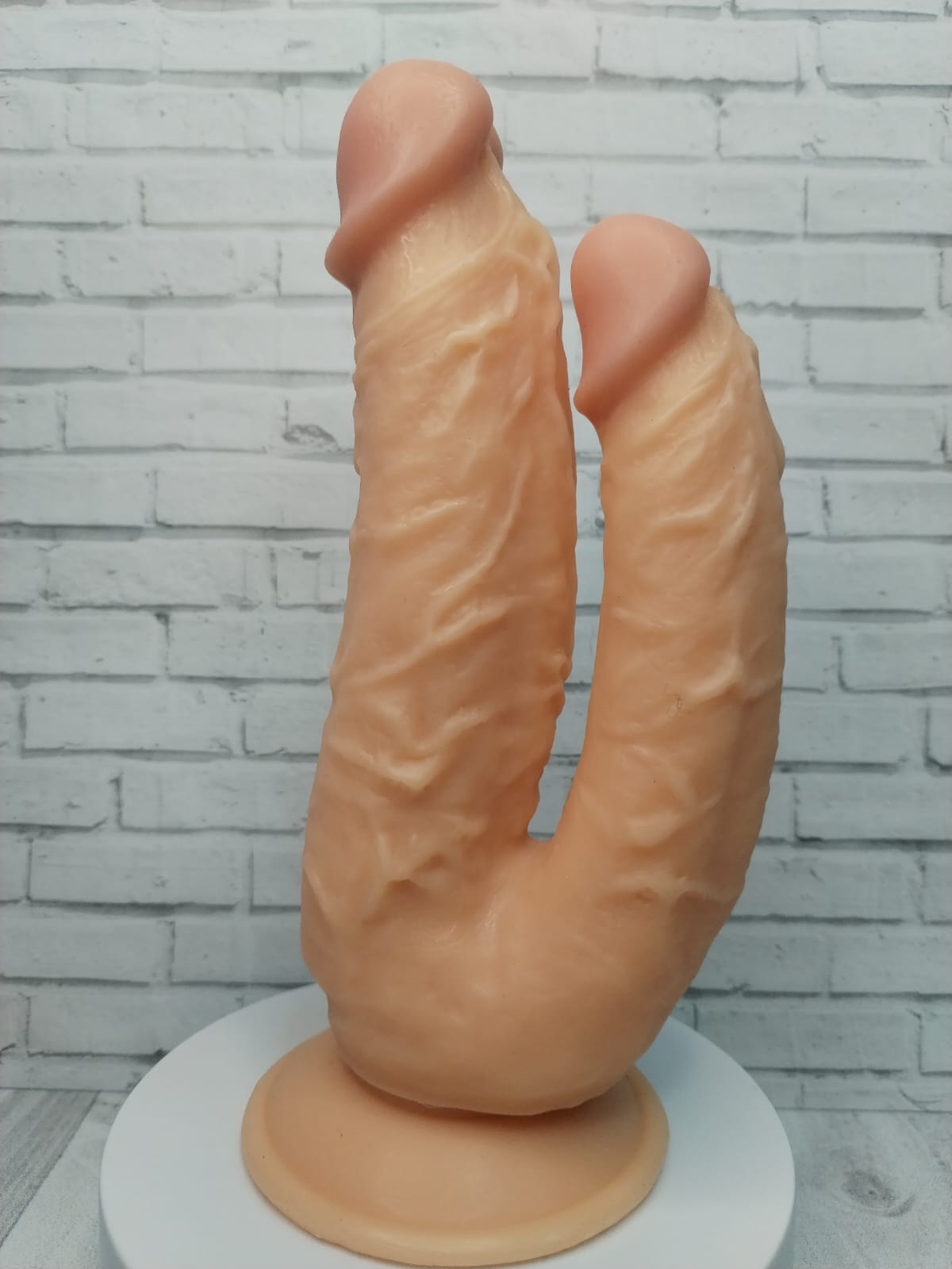Шикарный двойной фаллос на присоске Large Silicone Double Penetration Dildo