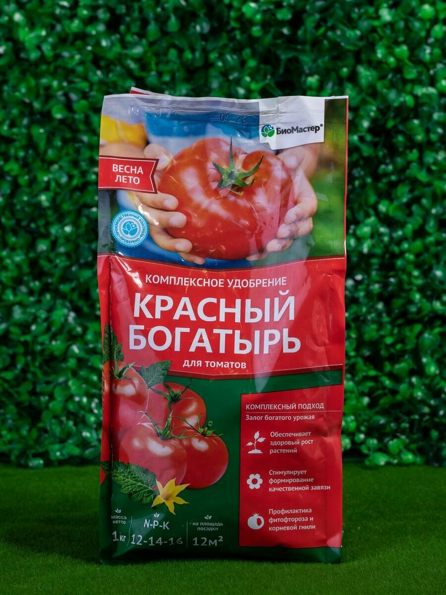Красный богатырь для томатов, 1кг.