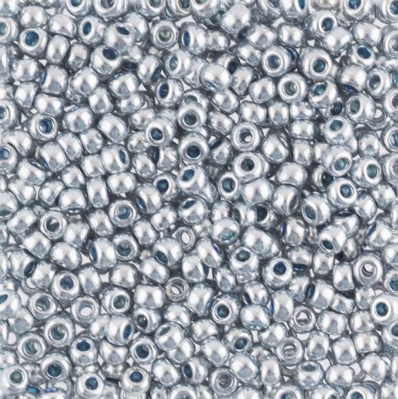 Бисер Gamma 6, Чехия 10/0, 2,3 мм, F393 серебряный металлик (18131),5гр.1шт.