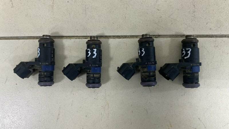 Форсунка инжекторная электрическая Skoda Rapid 2012-2020 кат.номер: 04E906031F