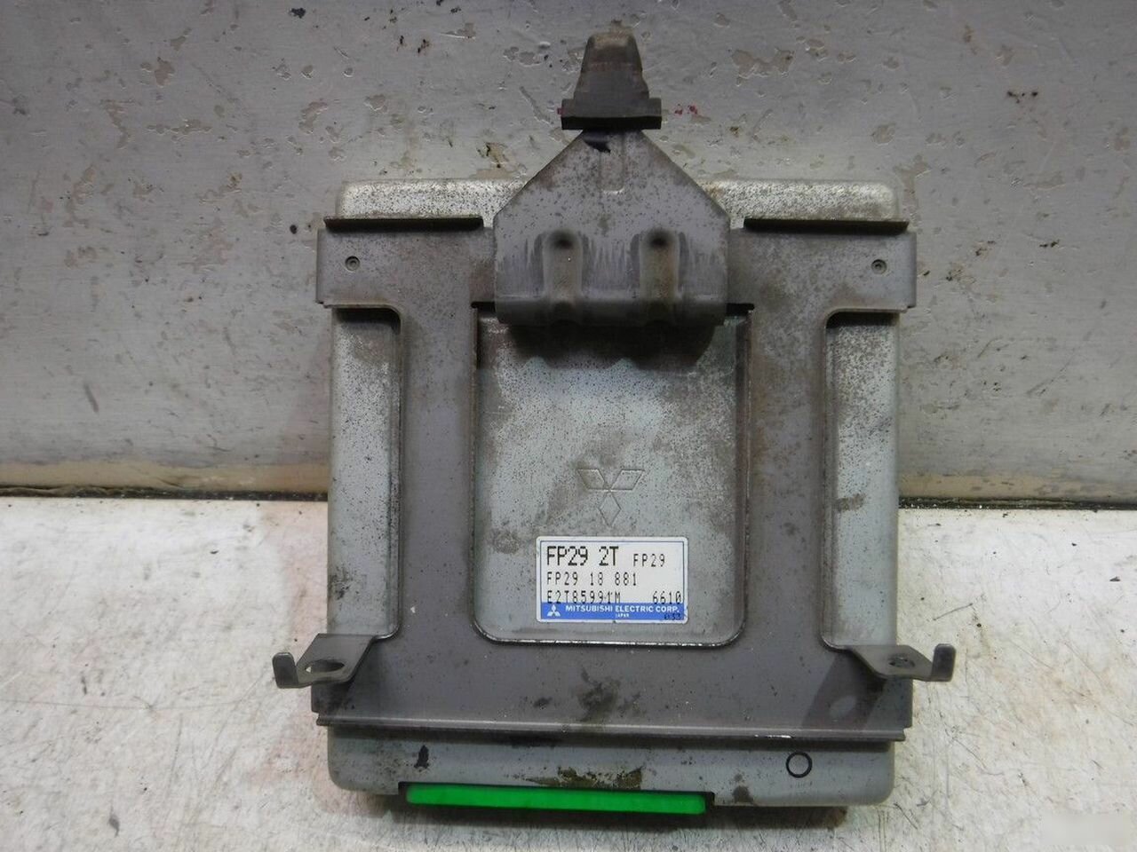 Блок управления двигателем Mazda 626 GE (1991—1997) E2T85991M FP2918881 FP29 2T 6610