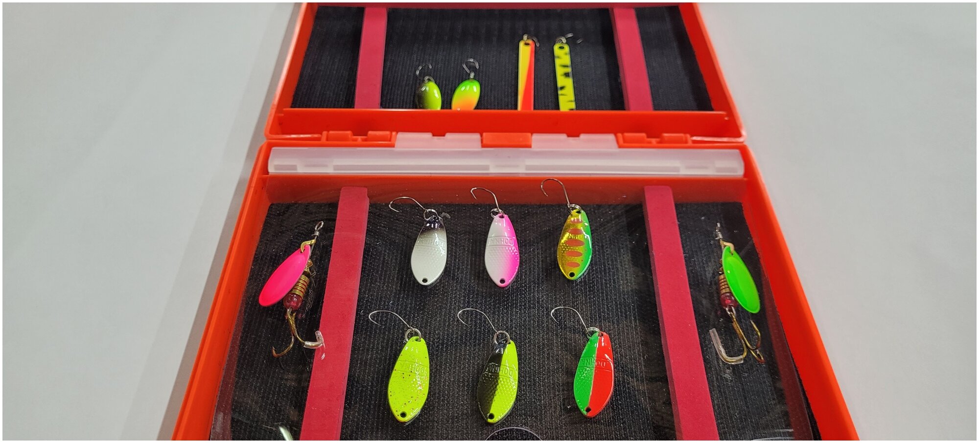 Набор блесен для ловли форели летом комплект в боксе