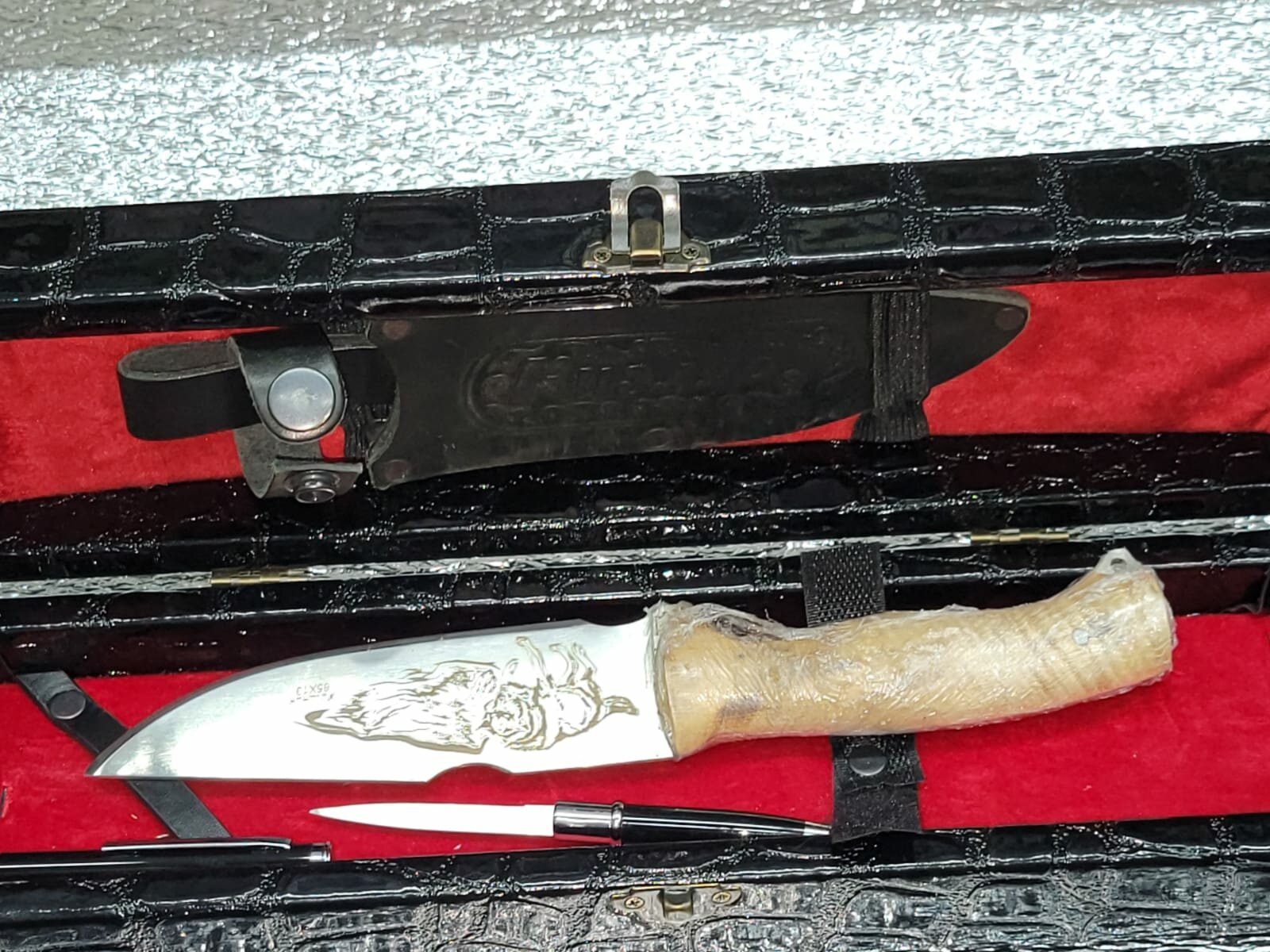 Нож туристический разделочный Кизляр серый Волк в чехле ножнах и подарочный черный кожаный футляр , ручка нож в подарок ( модель 6)