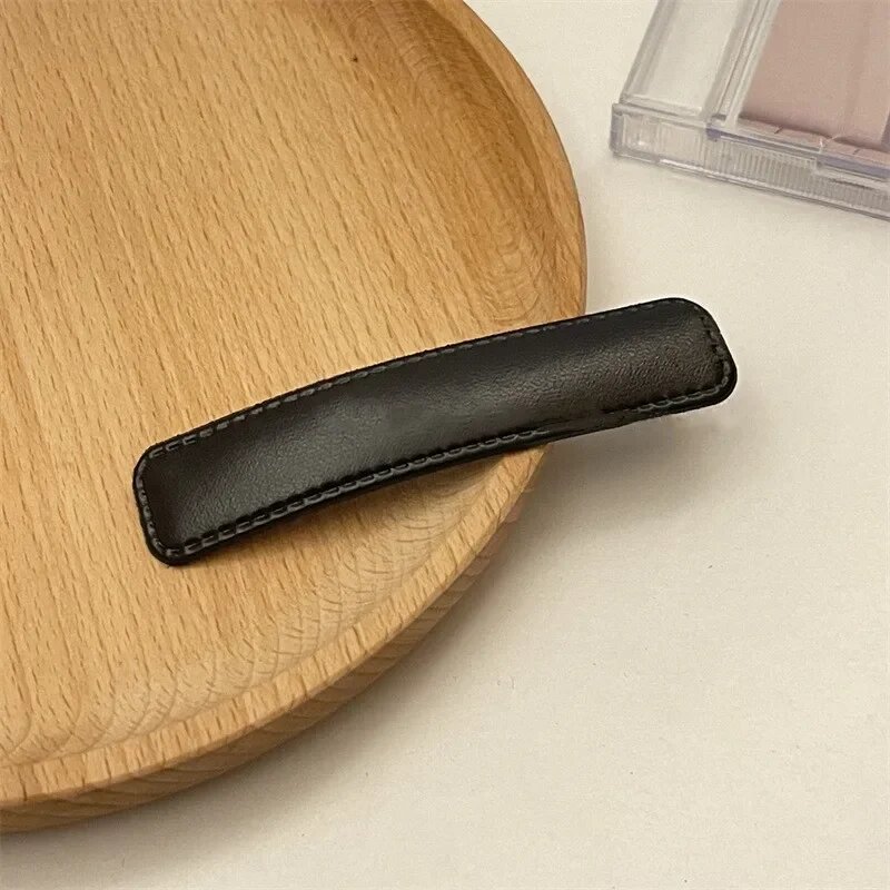 MOONBIFFY кожаная заколка для волос черный