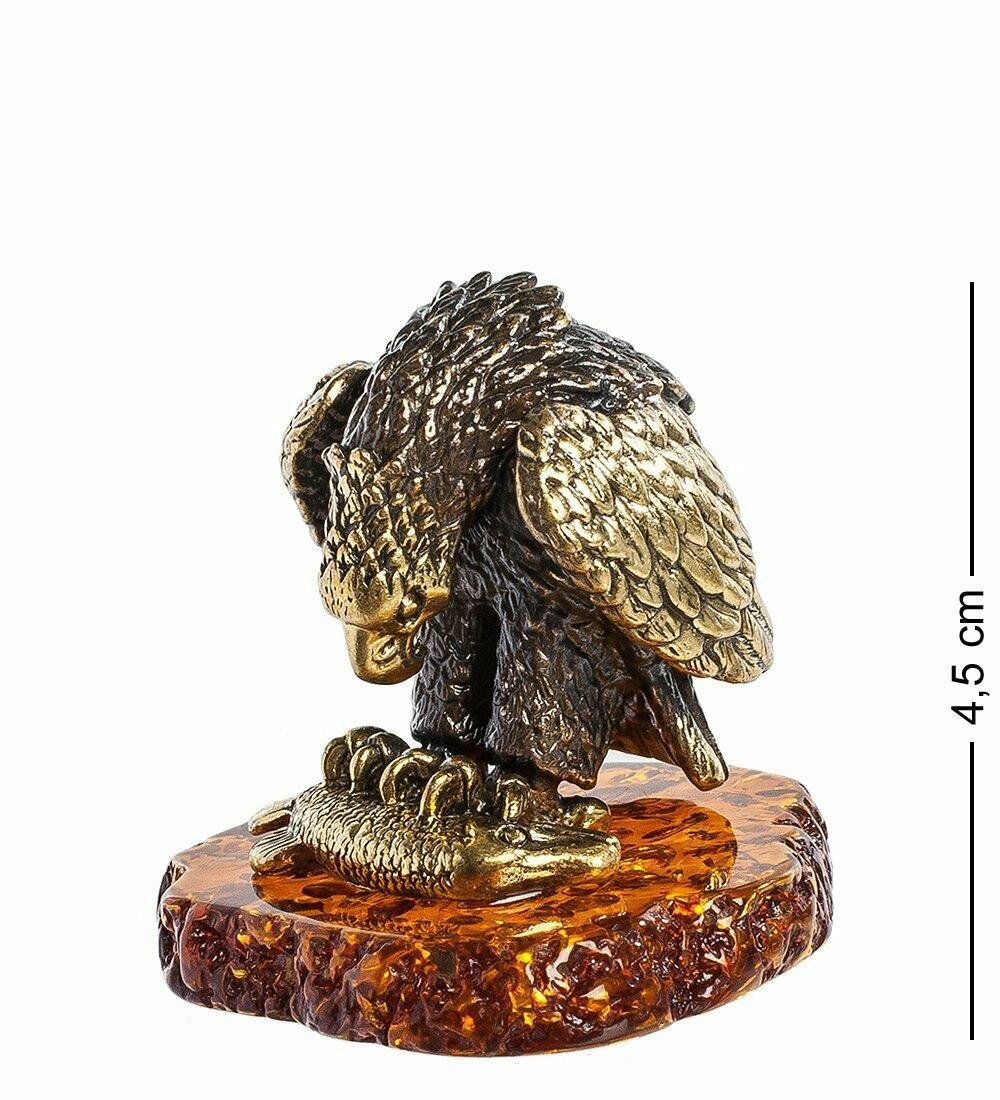 Фигурка Орел с рыбой (латунь, янтарь) A2088102 Народные промыслы, бронзовый