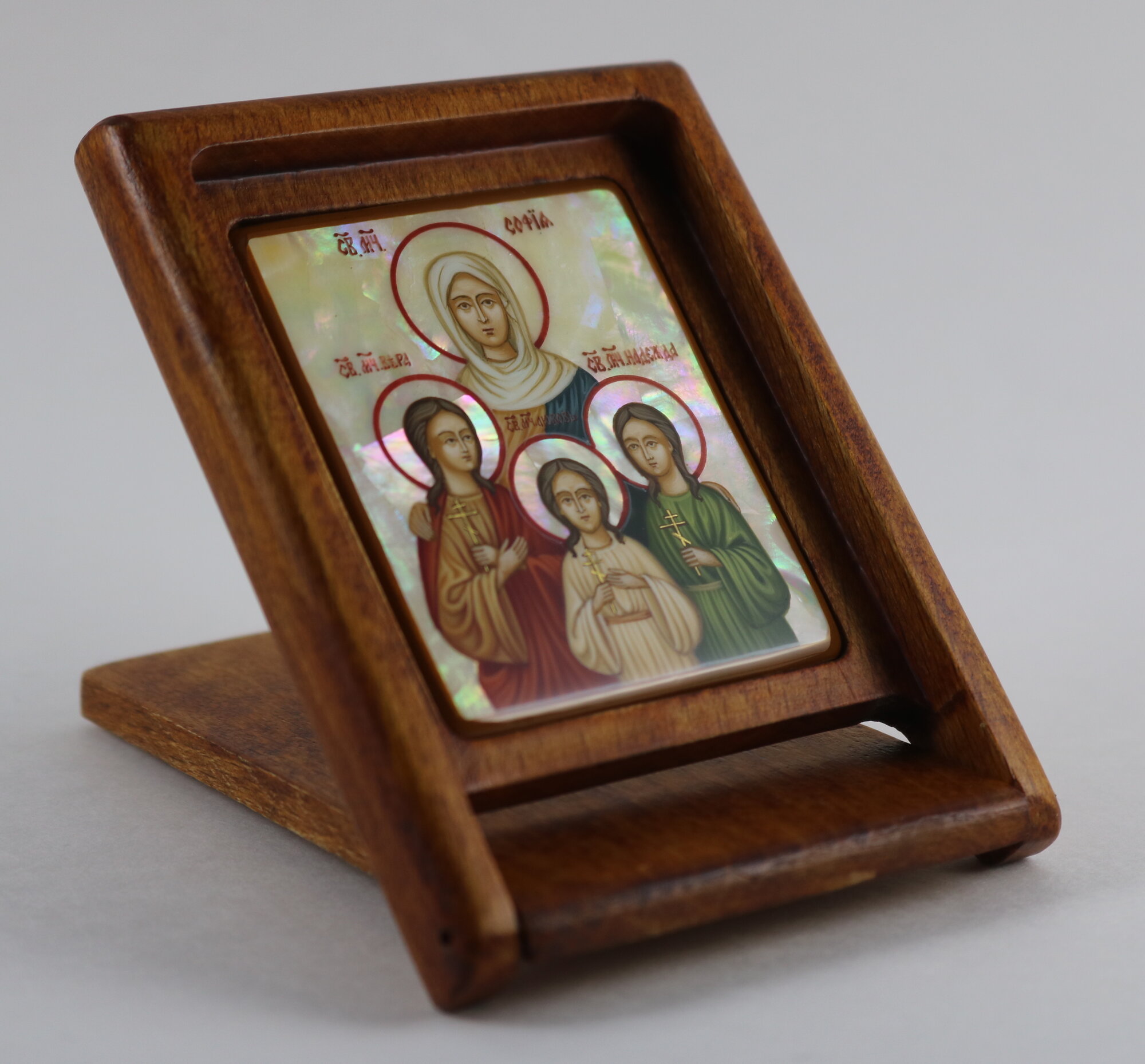Рукописная икона складень "Святые мученицы Вера, Надежда, Любовь и мать их София" на перламутре, 9*7 см
