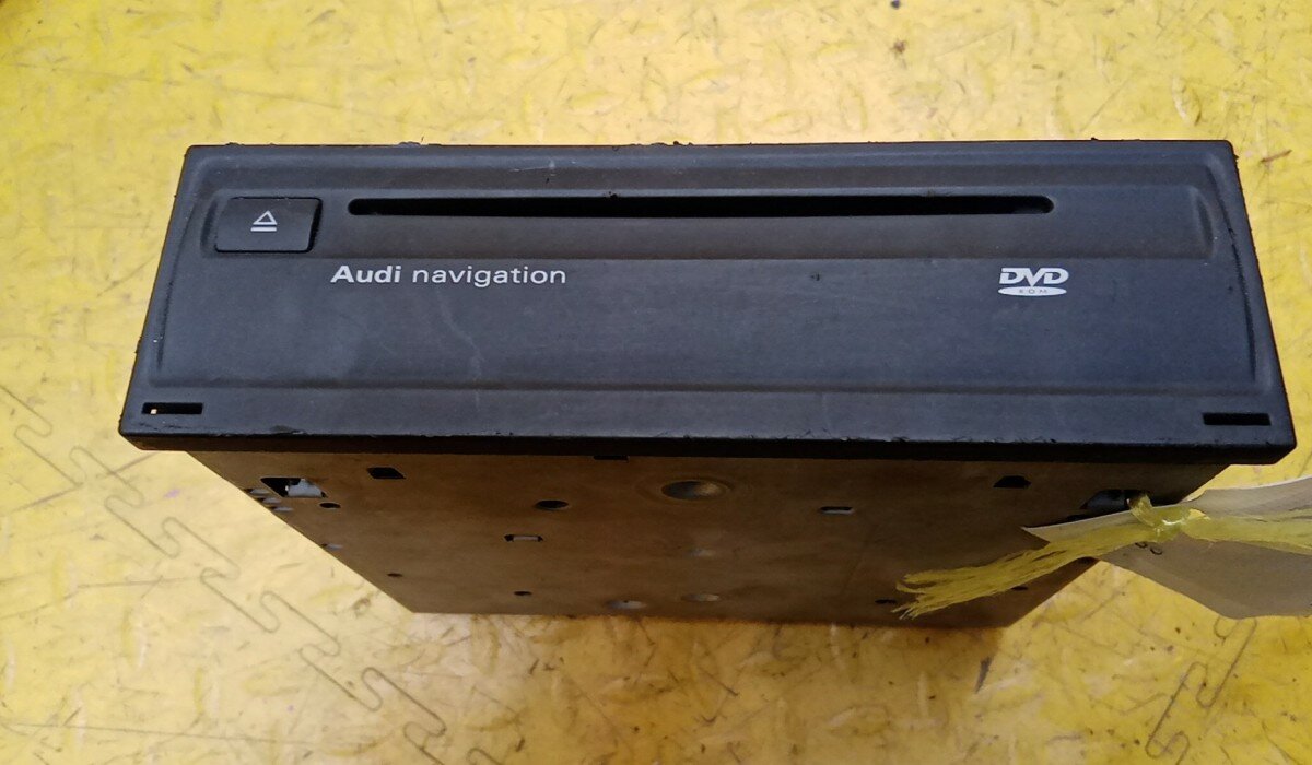 Магнитола A8 (D3,4E) Audi 4E0919887C