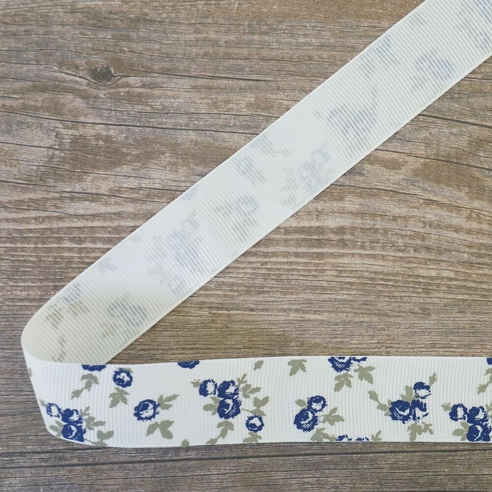 Лента репсовая HEMLINE "Bowtique", Розочки, белая, 5 м, на картонной катушке