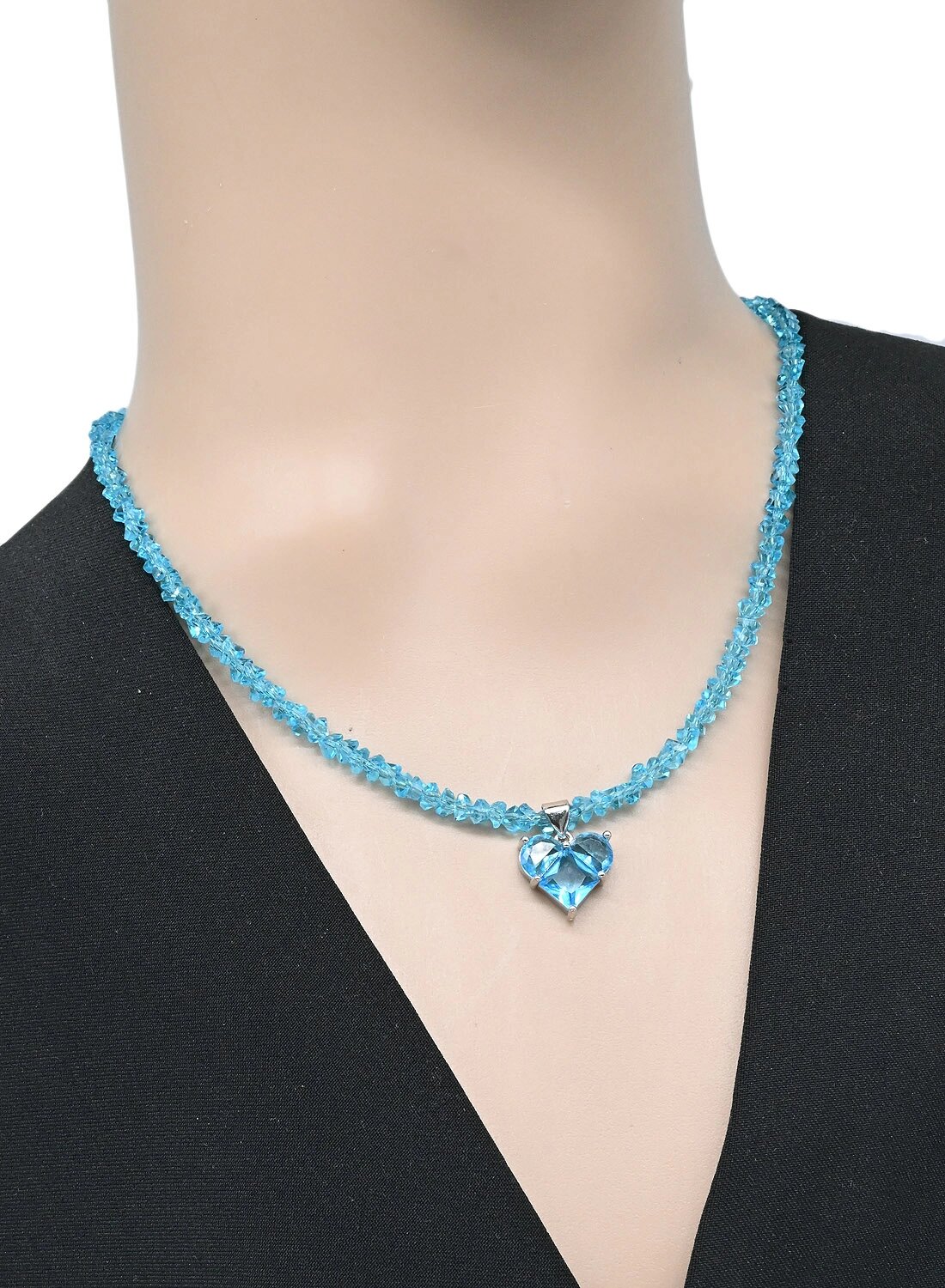 Бусы, циркон