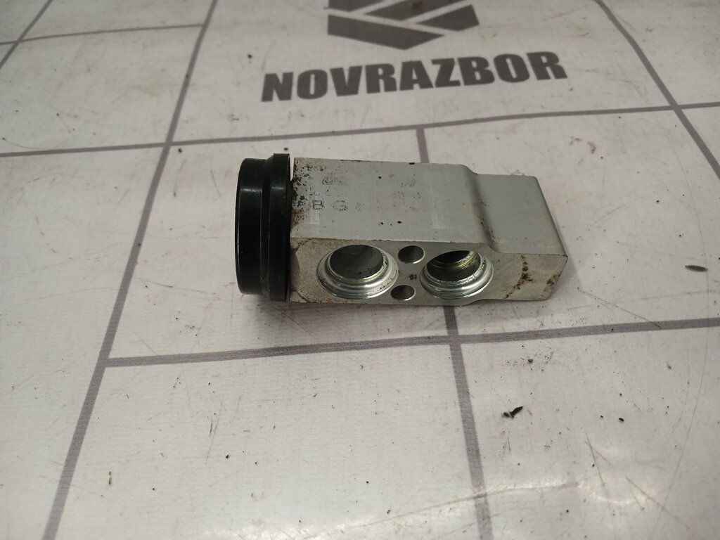 Клапан кондиционера Kia Spectra 2001-2011