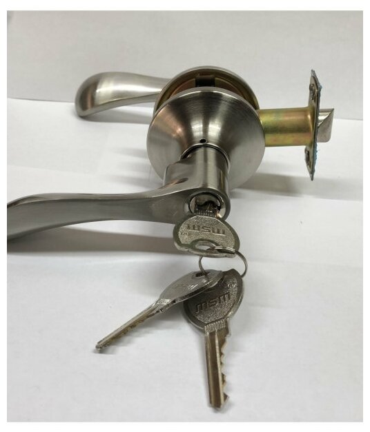 Ручки межкомнатные, защелка с ключом MSM Z110 R SN матовый никель