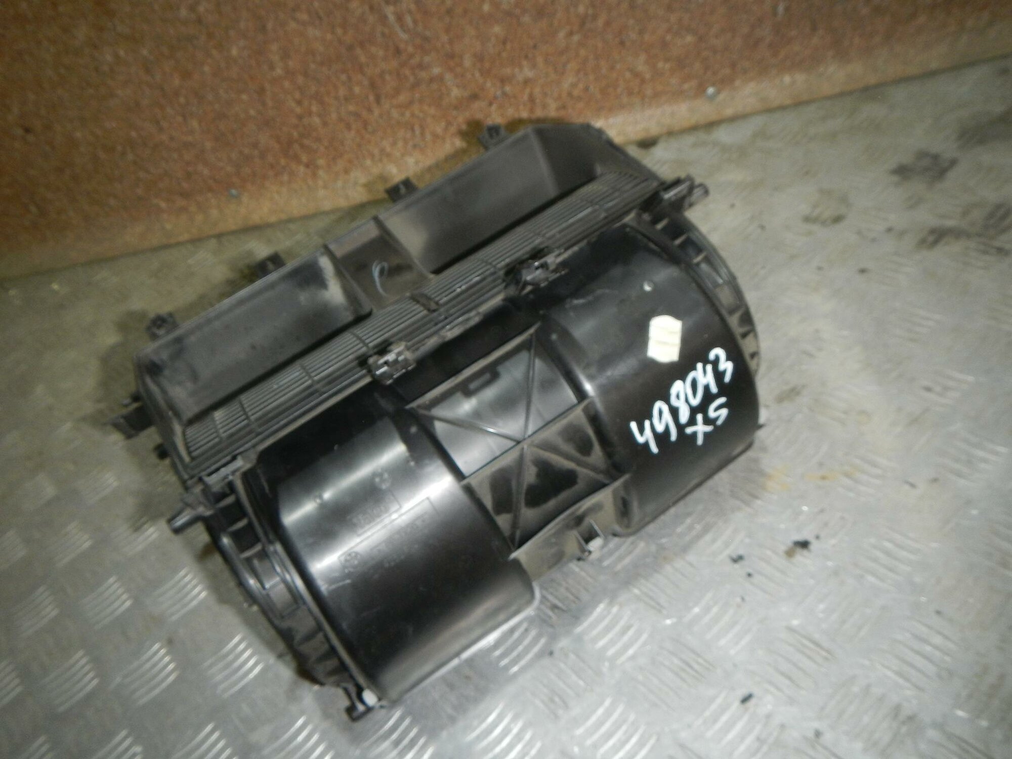 Б/У Моторчик отопителя, BMW (БМВ)-X5 (E53) (99-06) BMW X5 (E53) (99-06) Без видимых повреждений. 498043 BMW арт. 6411838...