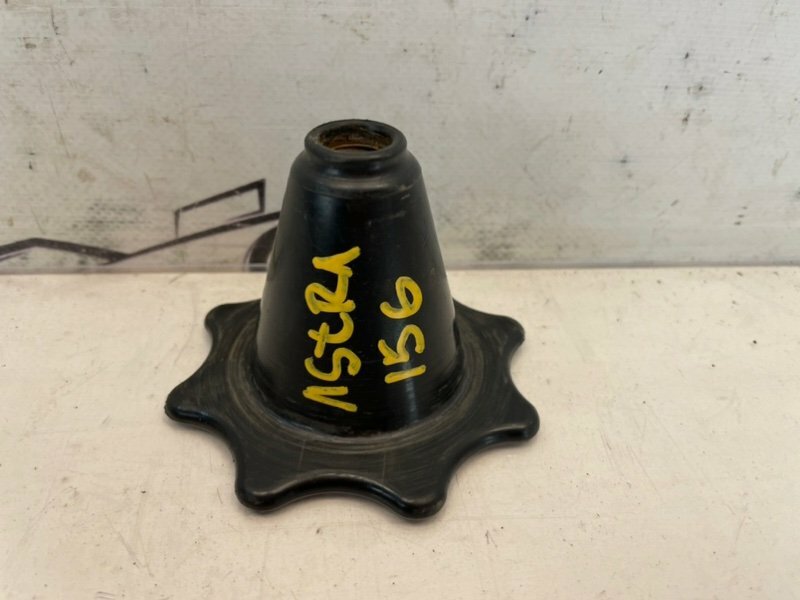 Б/У крепление запасного колеса Opel Astra 2006 L48 Z16XEP 52754 GENERAL MOTORS арт. 1418459