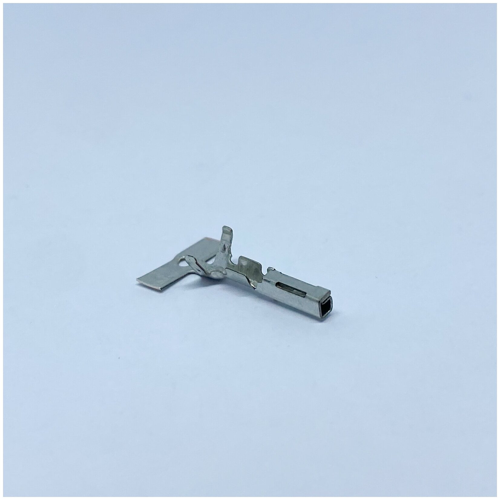 Разъемы, Соединители/Контакты разъемов - гнёзда, штыри/Контакт - гнездо на кабель под обжим/345160-1 50 шт