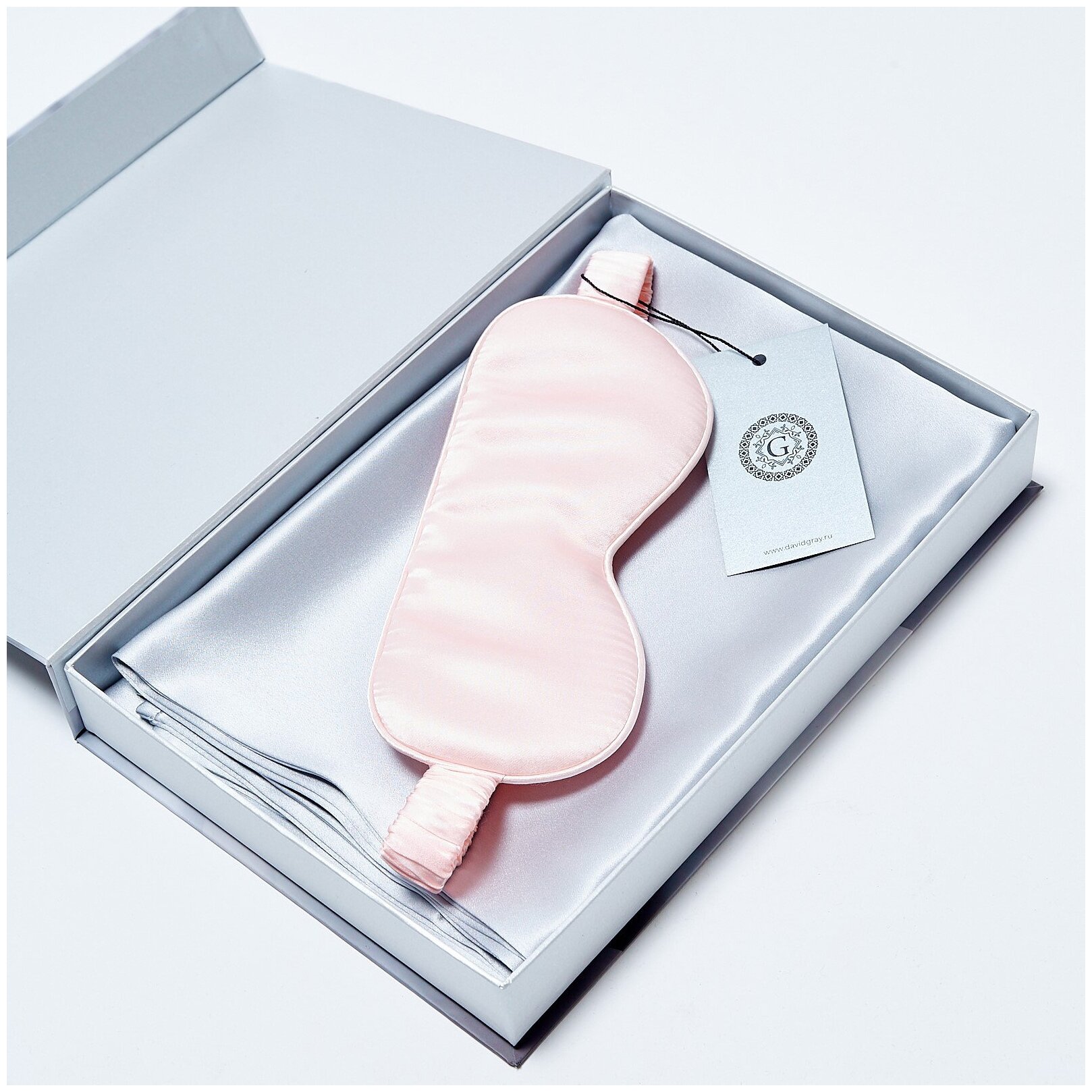 Комплект шелковая наволочка Сильвия 50х70 с запахом и шелковая маска для сна Маршмеллоу в подарочной коробке