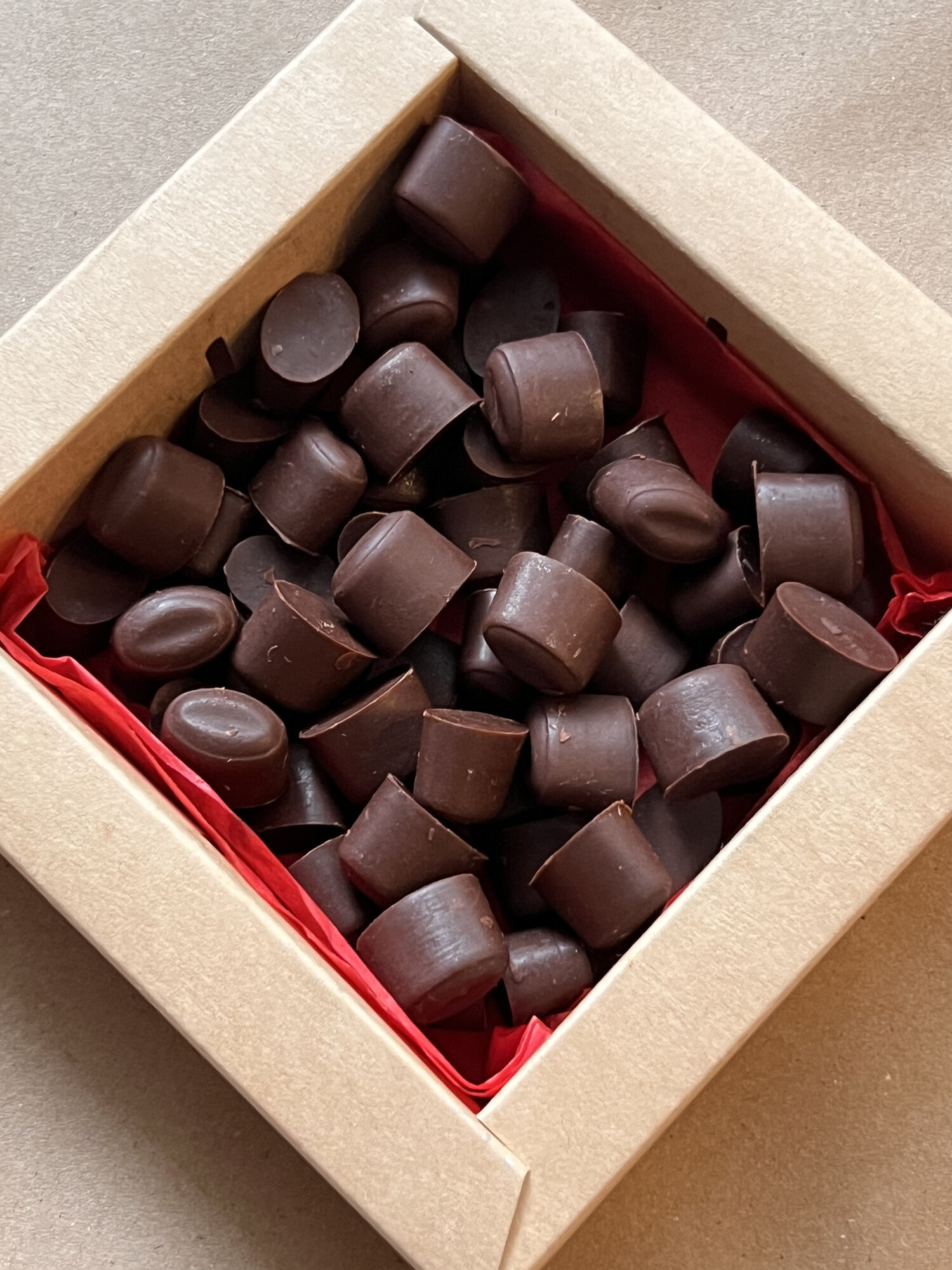 Шоколадный набор "Зерна кофе", молочный шоколад, ручная работа