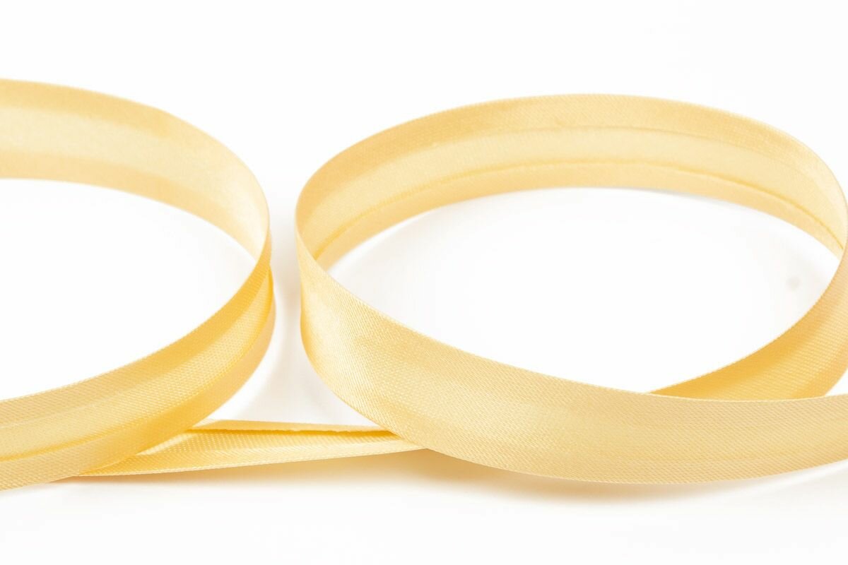 Косая бейка "Gamma" GK-15P 14 - 15 мм 132 м 1 м №106 бежевый