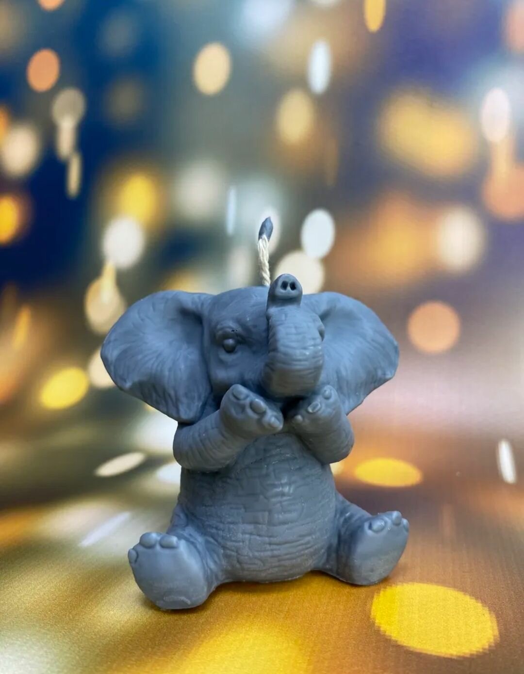 Форма силиконовая для свечей, мыла, гипса, смолы, бетона "Мудрый слон" Размеры готового изделия 7*8*5 см, вес свечи 75 грамм