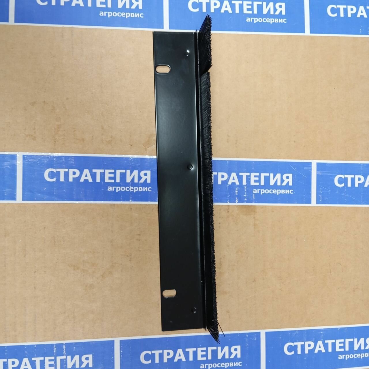 270639 Щетка защитная MANITOU MLT-735 (Маниту)