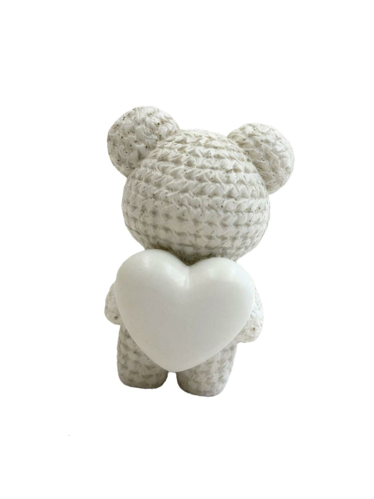Фигурка мишки из смолы в форме сердца для украшения дома Удобные в использовании Легко моющиеся поверхности, подходящие для гостиной или спальни