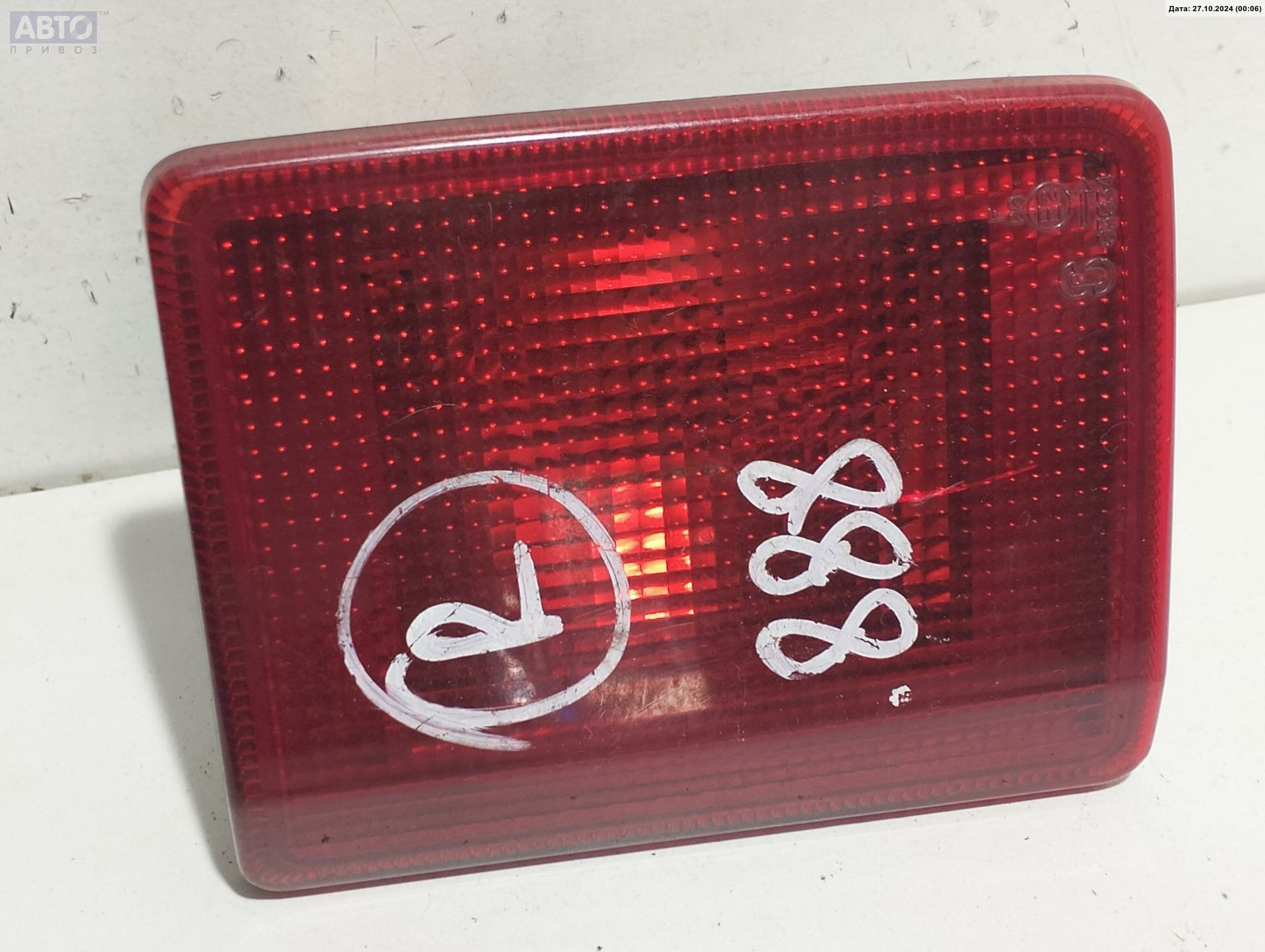 Фонарь противотуманный правый Peugeot 407