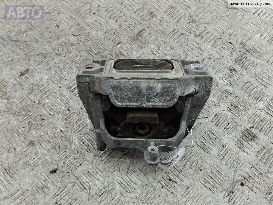 Подушка крепления двигателя Volkswagen Caddy (2004-2010)