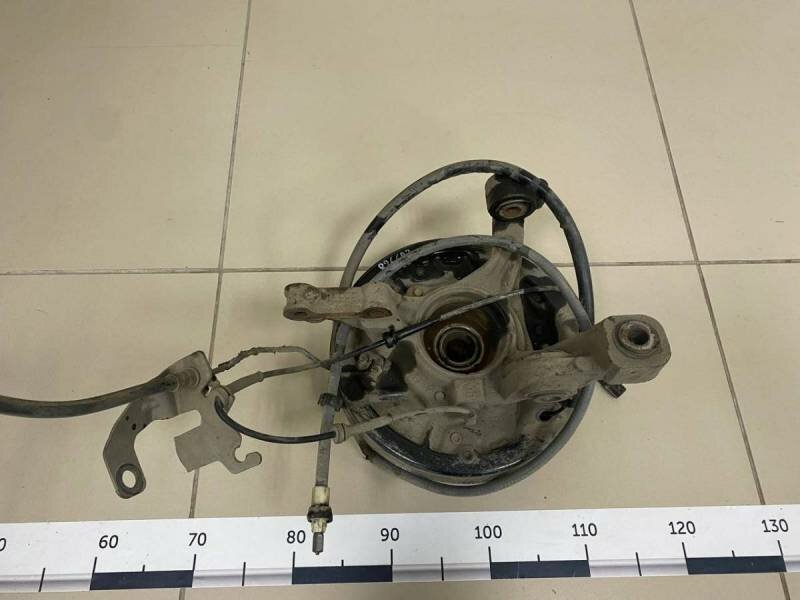 Кулак поворотный задний правый Nissan Terrano D10 2014 кат.номер: 4301800Q0A