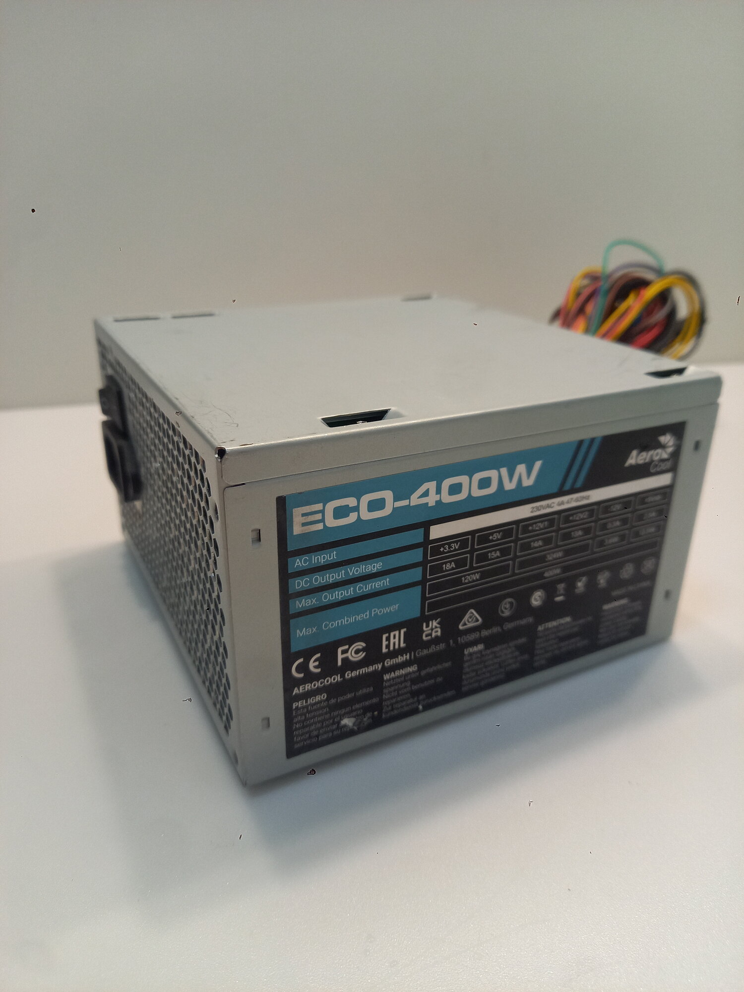 Блок питания AEROCOOL ECO-400W ATX (24+4+6pin)