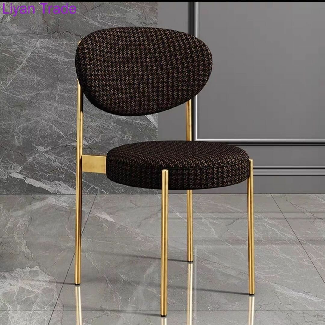 Маникюрный стол