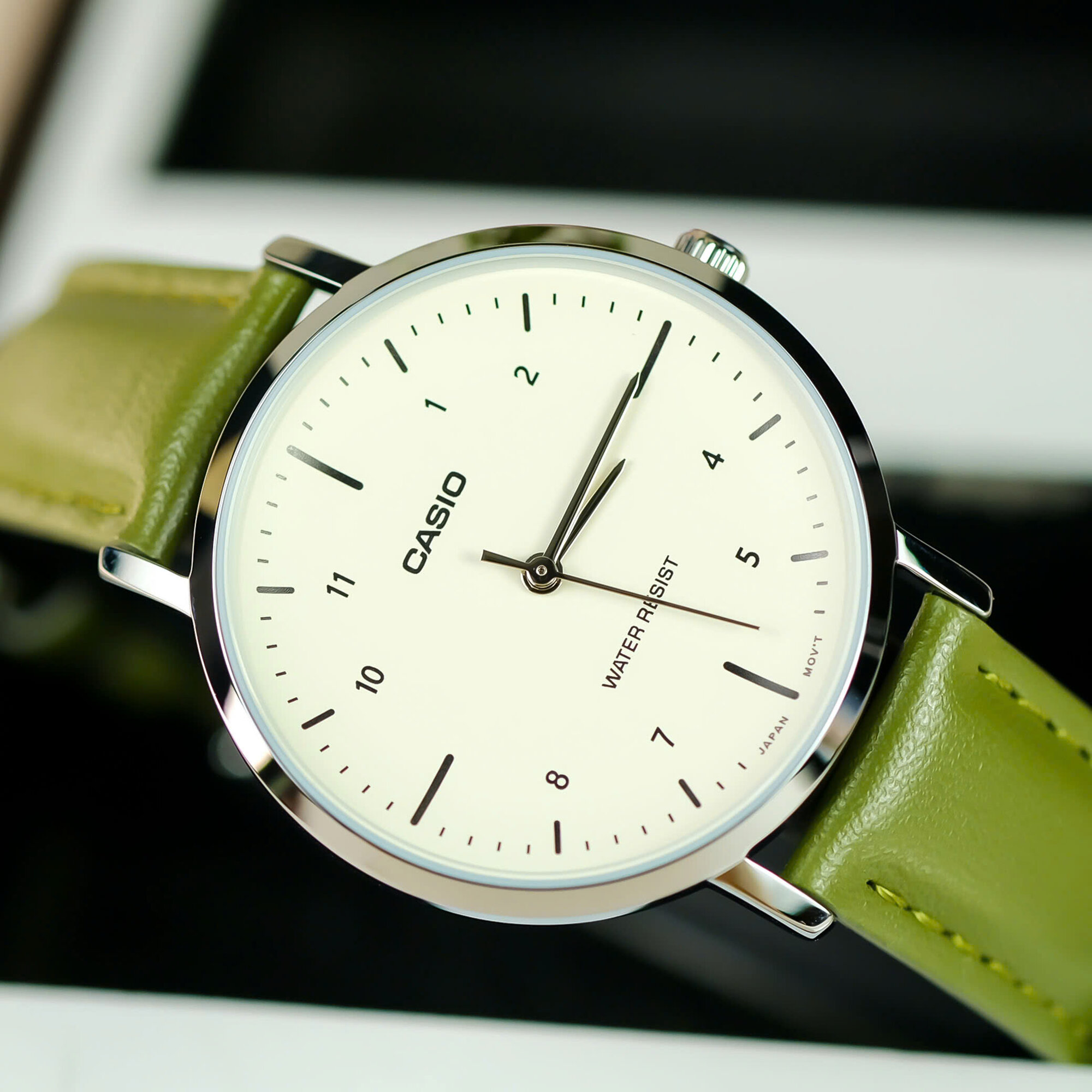 Наручные часы CASIO, зеленый, бежевый, серебряный — фото 1
