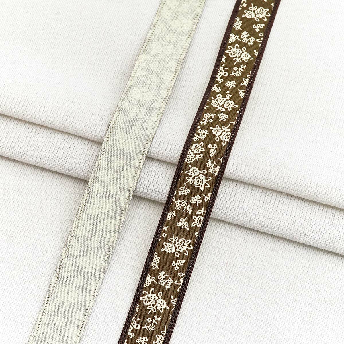 Тесьма для рукоделия с узором, ширина 2 см, длина 22,20 м +/- 0,2 м