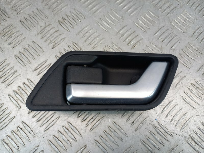 Б/У Ручка двери передней внутренняя левая Land Rover Freelander 2 / Ленд Ровер Фрилендер 2 2.2 224DT 160Л.С. МКПП. 4WD 2007