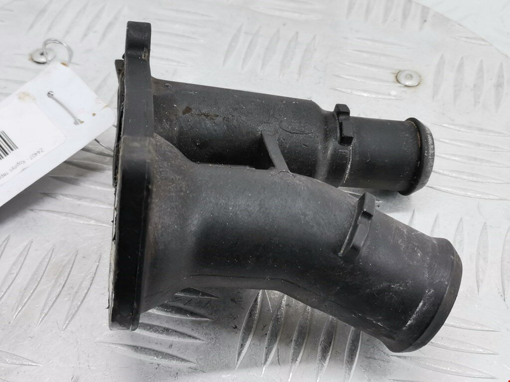 Корпус термостата Ford Focus 1 98MM9K478DA арт. 1600280