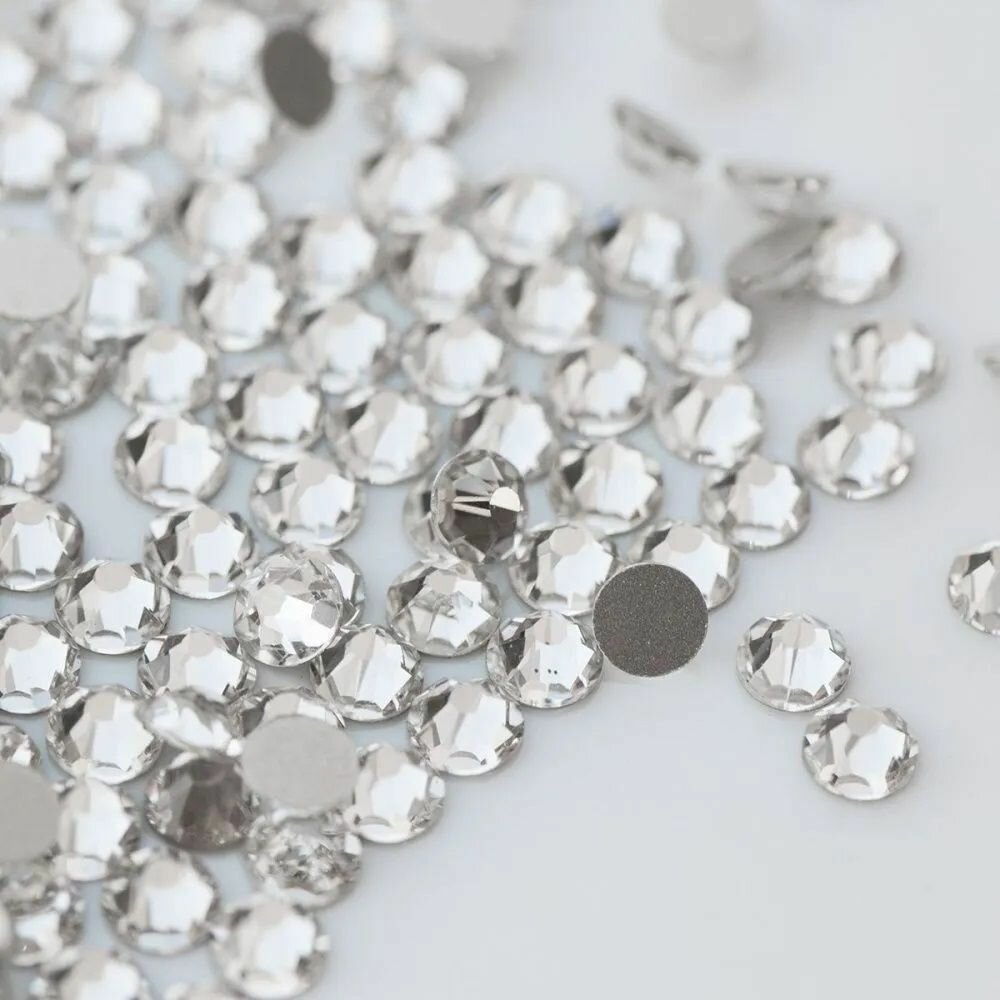 Клеевые стразы Сваровски 2000 ss 5 1.8мм Crystal F - 200 шт