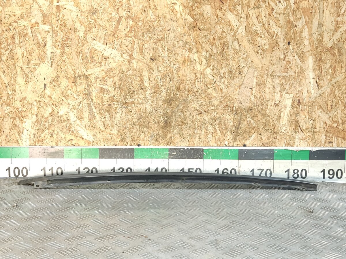 Молдинг стекла GAZ Volga Siber 04805461AC