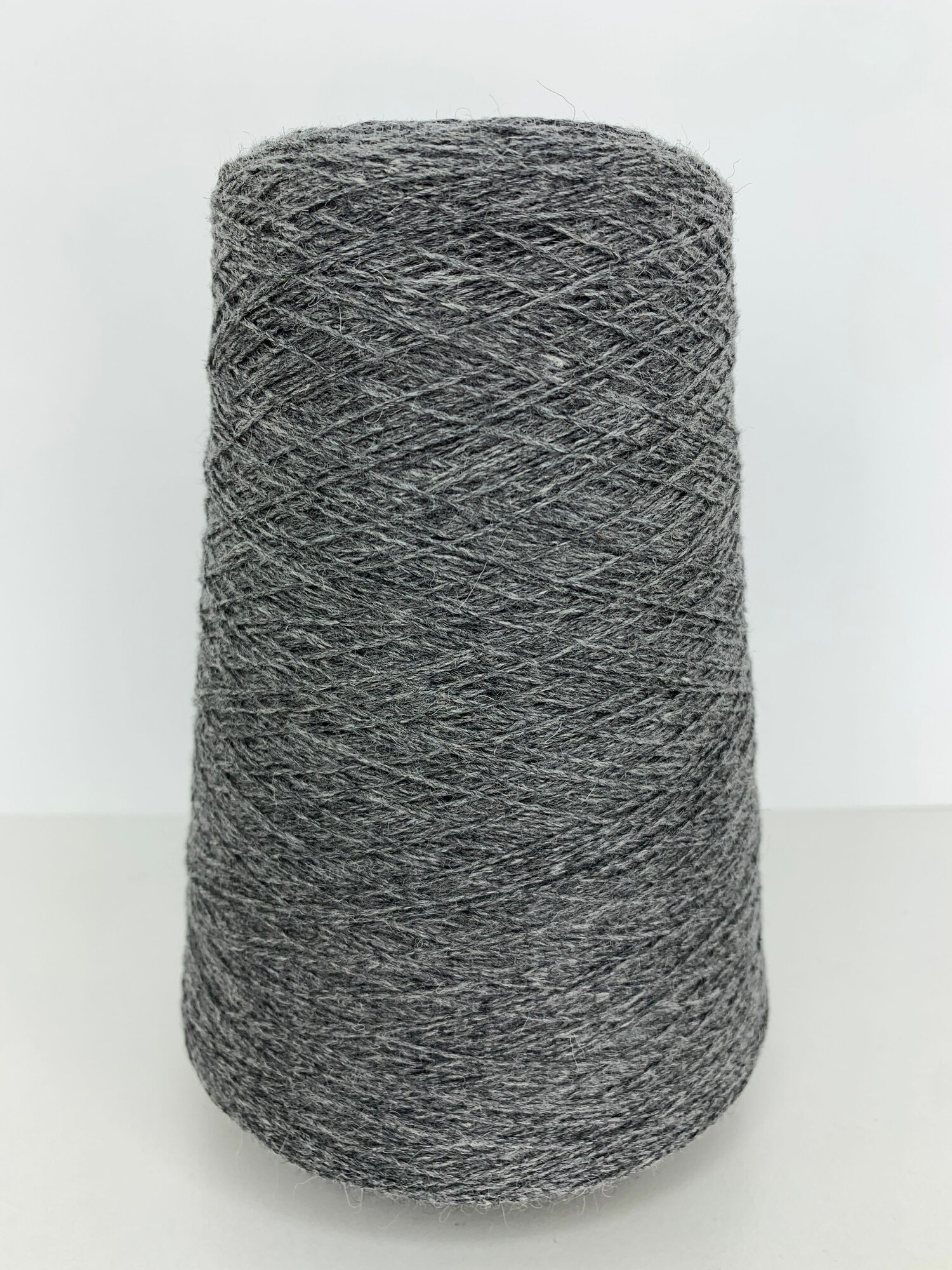 ALPATEK - Filpucci; 40% меринос extrafine, 40% baby альпака, 20% п/а; 700м/100гр; col. 122602, серый; вес 250гр; italyyarn