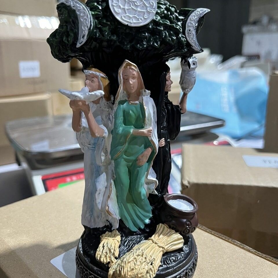 Статуэтка "Геката - богиня волшебства и всего таинственного" (Veronese) WS-580-ER