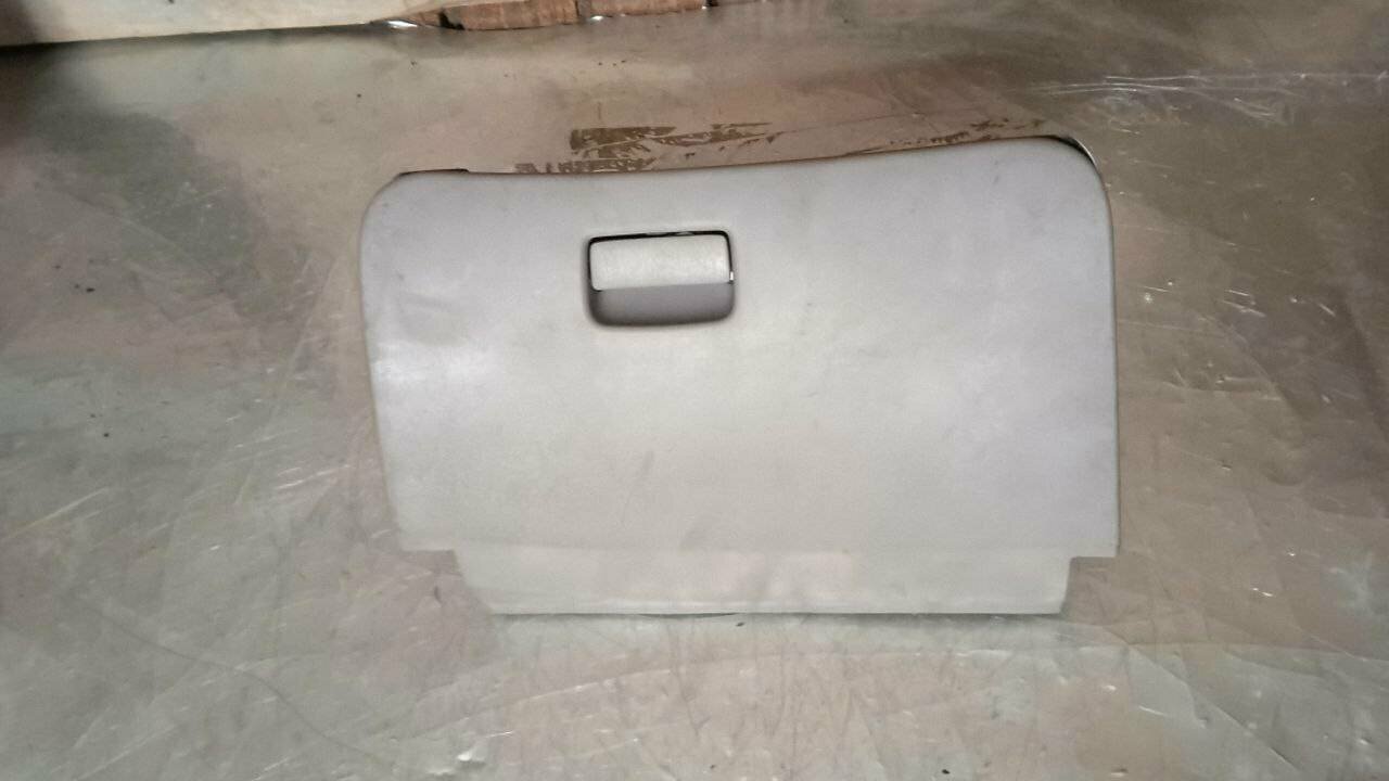 Бардачок Nissan Almera N16 2000 685205M300