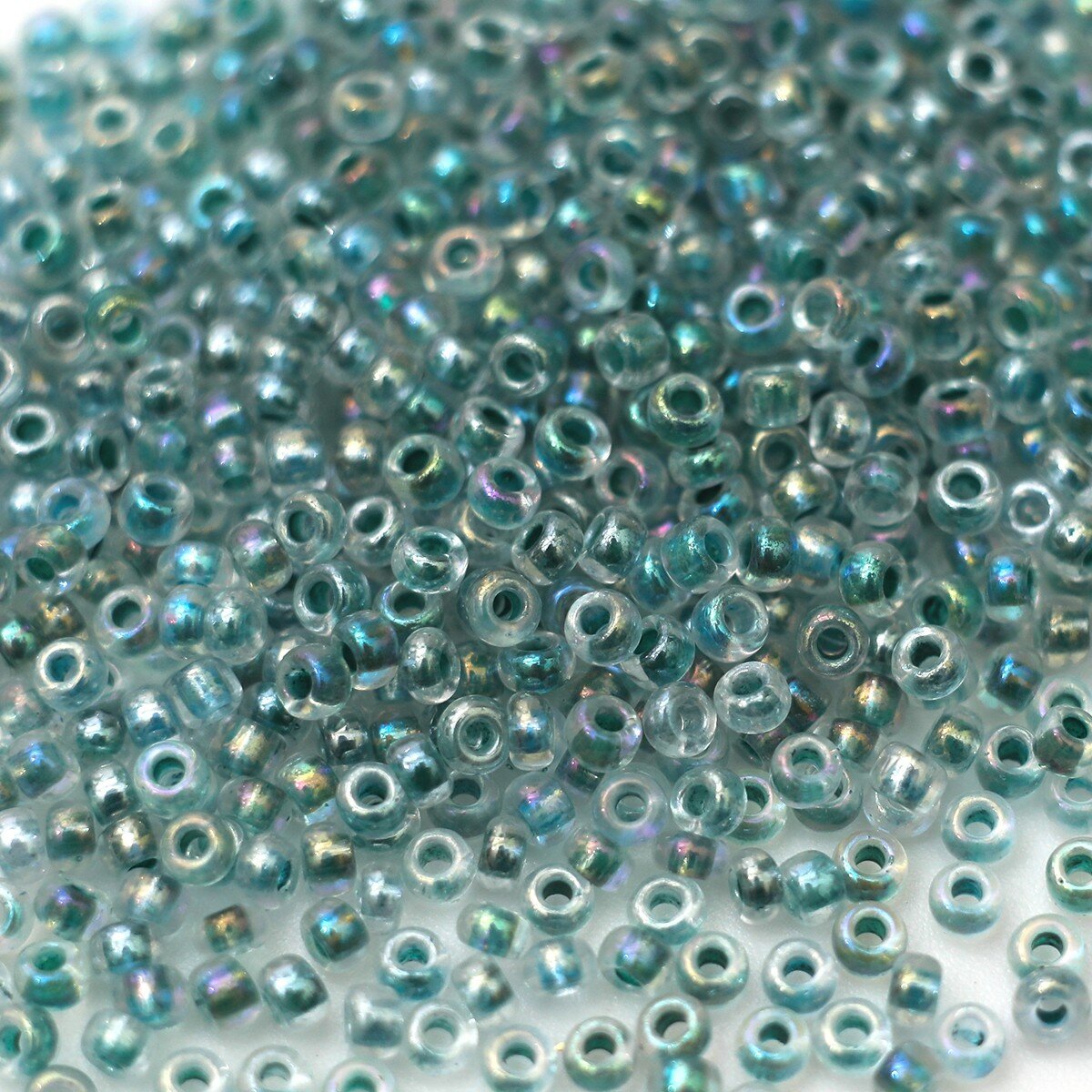 Бисер Радуга 70 гр круглый 12/0 светлый изумрудный (вн. окрашен) АВ