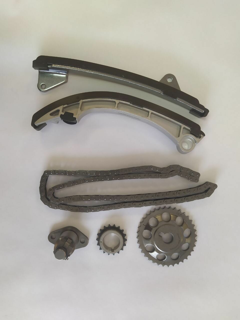 Комплект цепи ГРМ (цепь+натяжитель+успокоители+шестерня распредвала) (производитель Япония) Geely