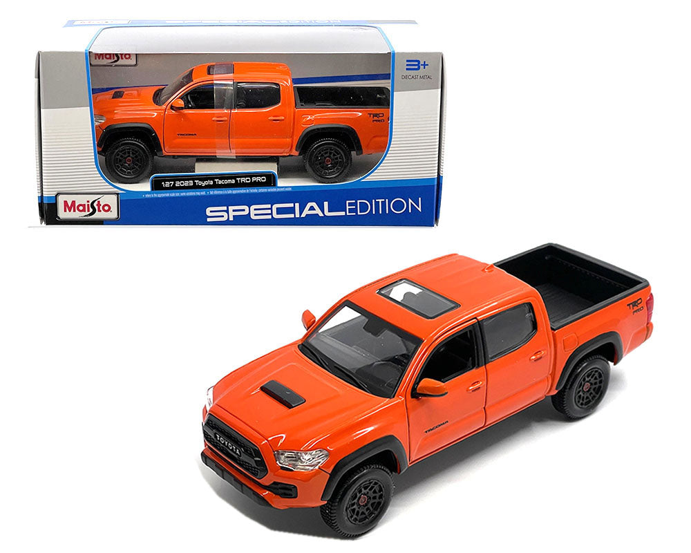 Машинка Maisto 1:27 2023 Toyota Tacoma TRD Pro 32910