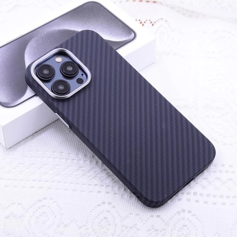 Чехол для iPhone 16 Pro Max, Color E, карбон