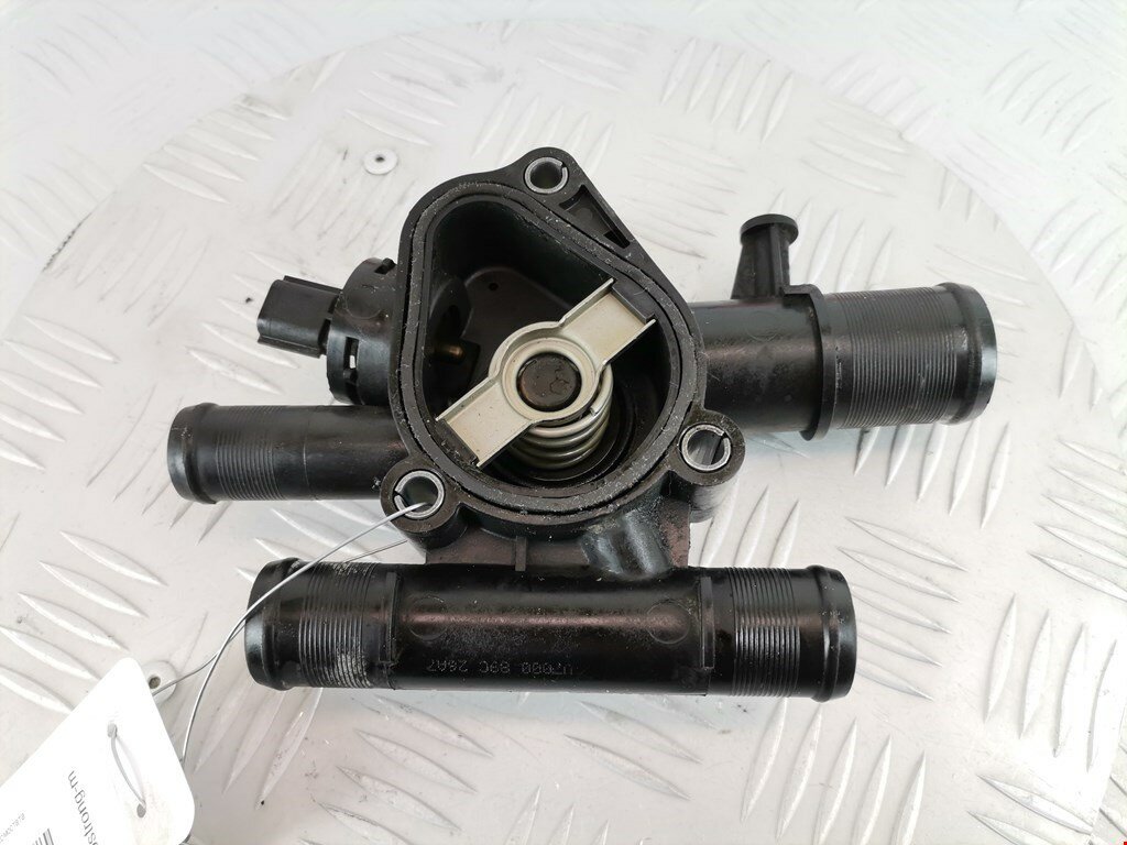 Корпус термостата Renault Scenic 2 8200641307 арт. 1480970