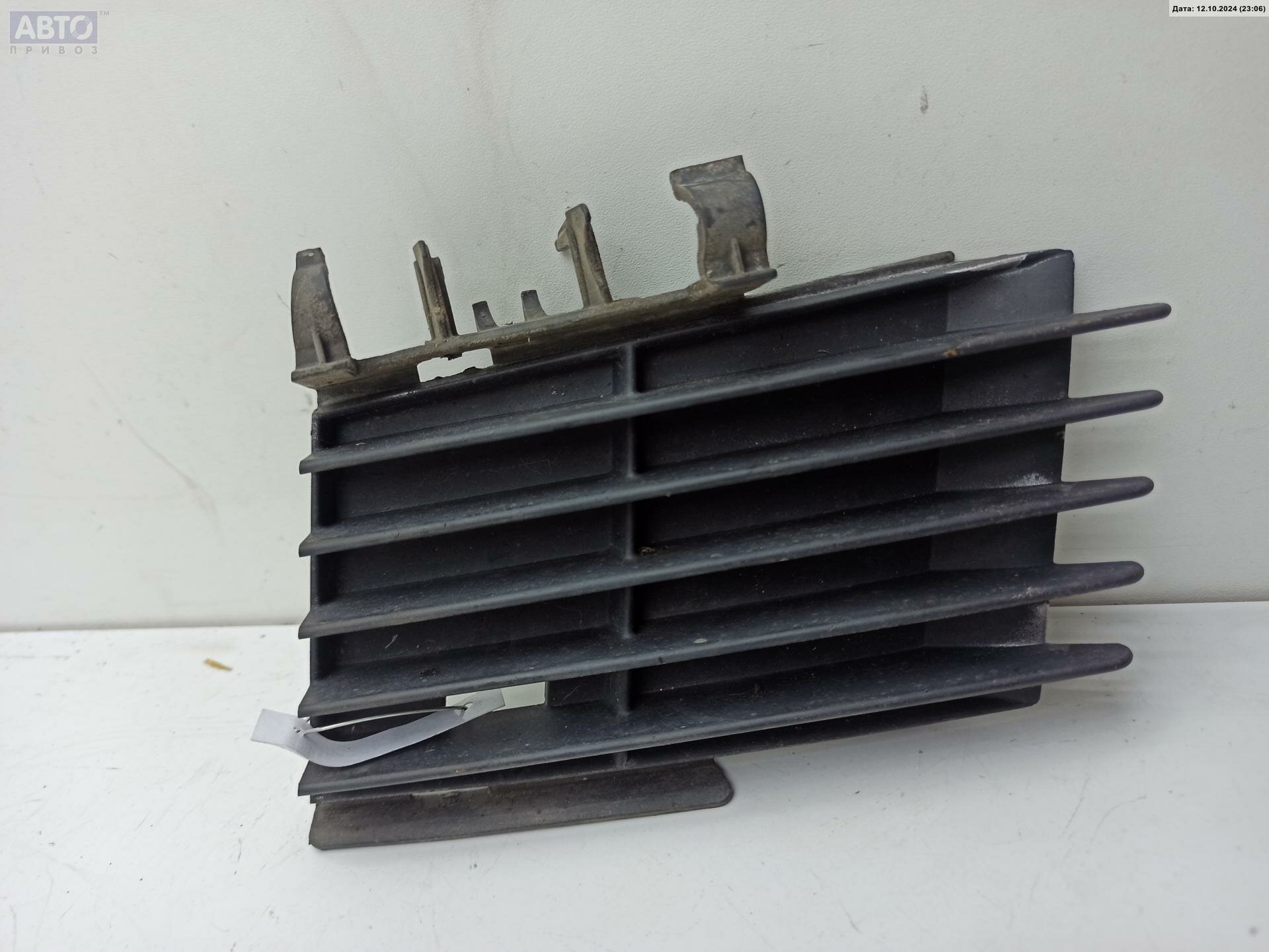 Решетка (заглушка) в бампер Opel Vectra C (2002-2008)