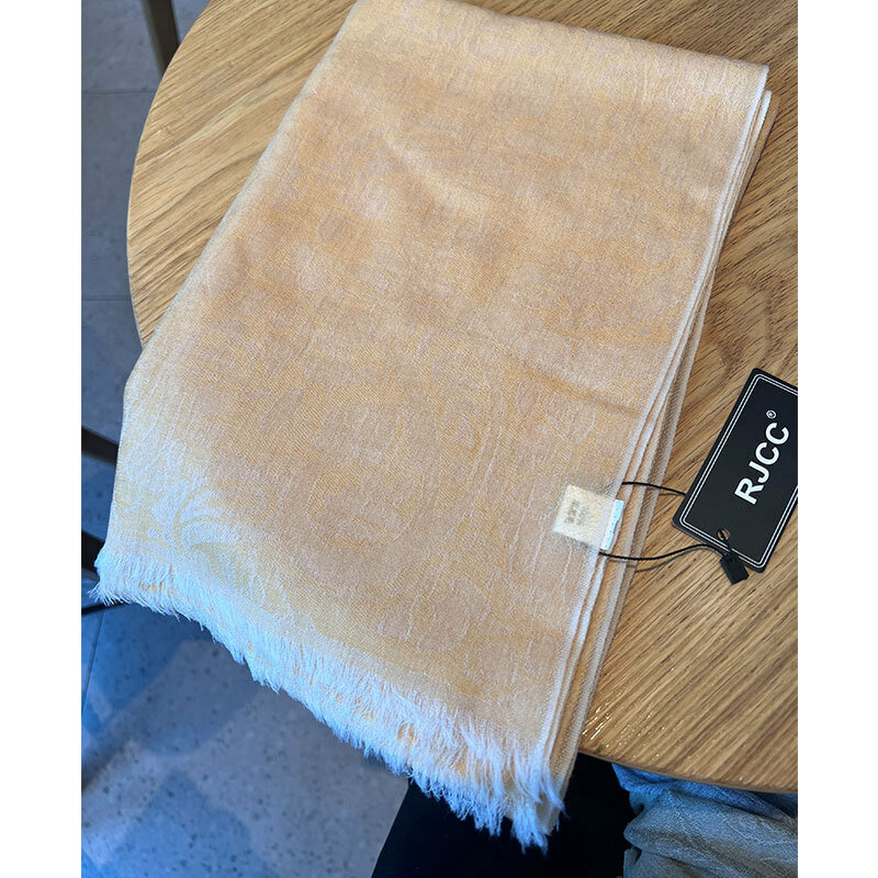 Шарф для женщин