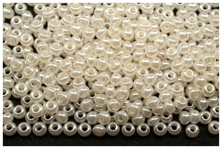 Бисер чешский PRECIOSA круглый 10/0 47102 молочный непрозрачный, 5 грамм